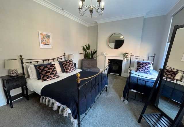 York Hen Do: The Definitive Guide to Party Houses & Packages